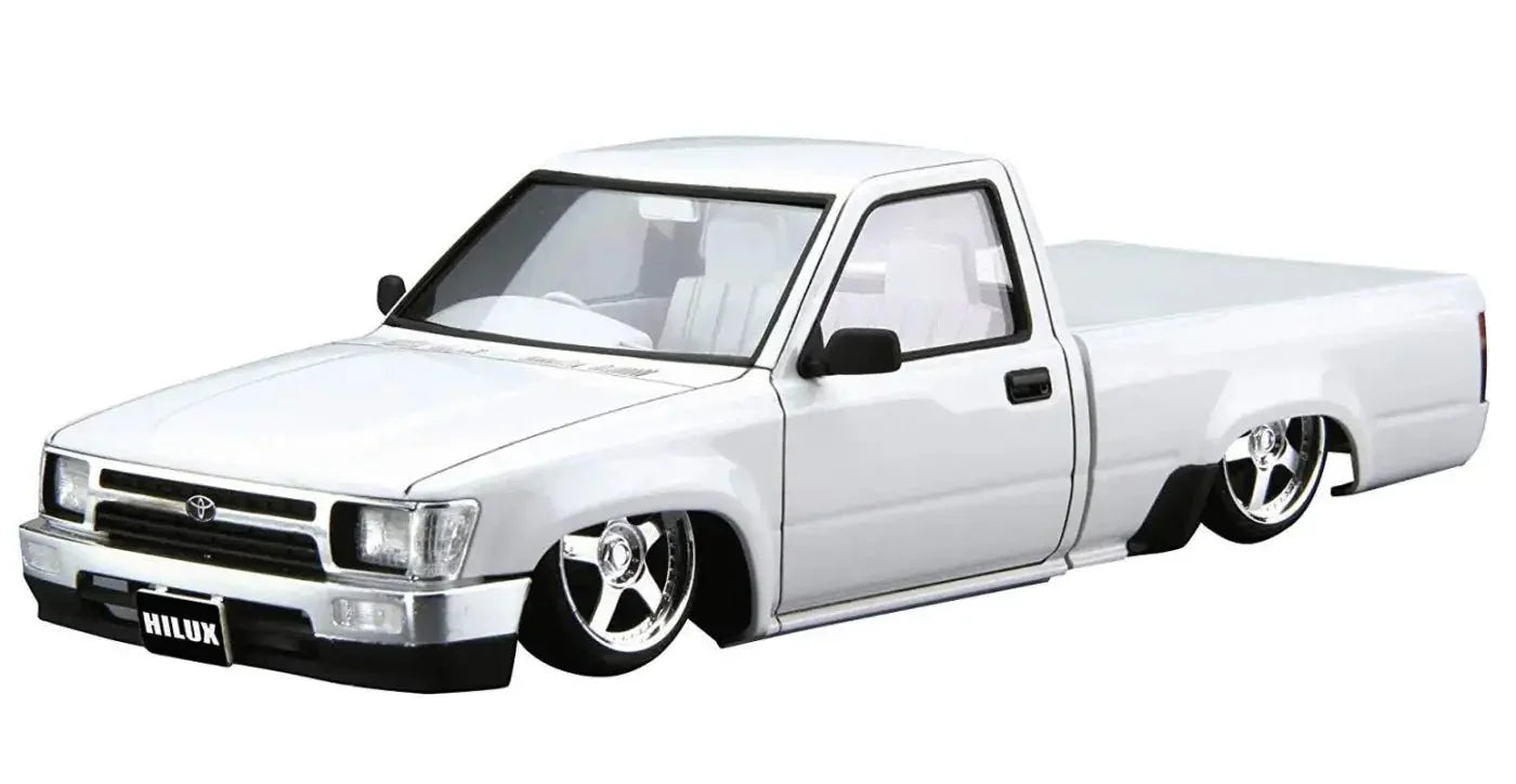 AOSHIMA The Tuned Car 1/24 Rn80 Hilux Custom '95 Toyota Plastic Model ...